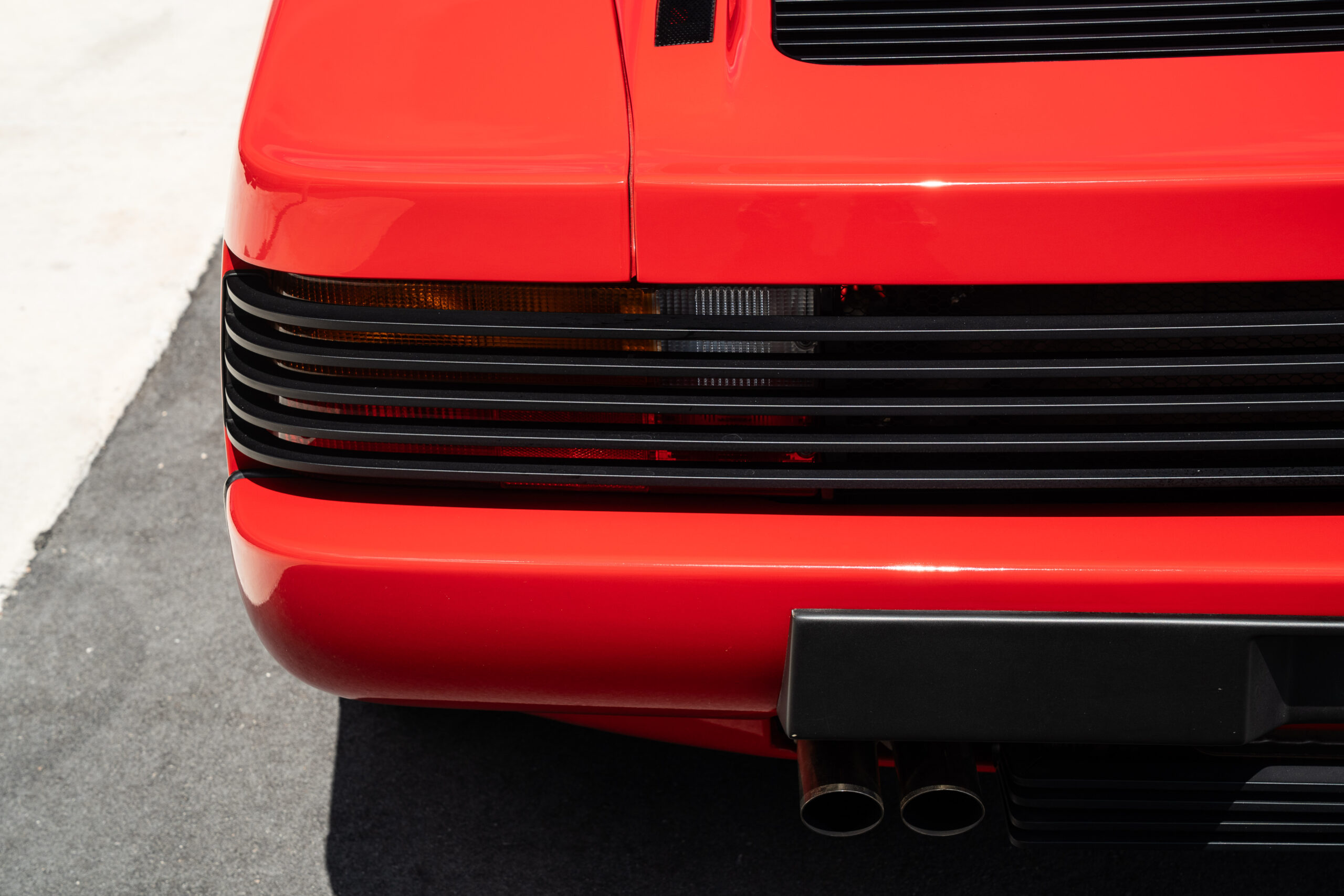 700 Mile 1990 Ferrari Testarossa - GH Vehicles