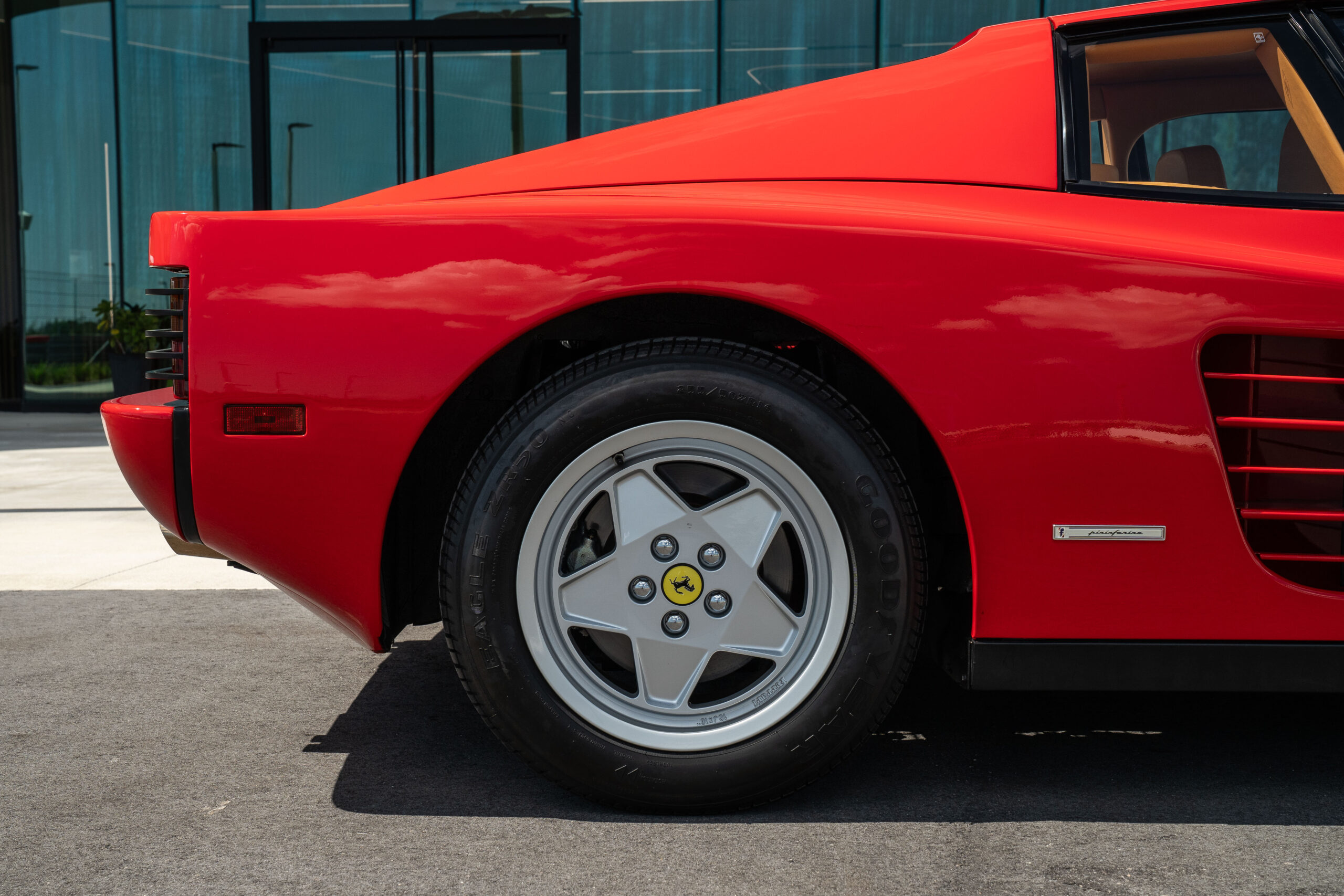 700 Mile 1990 Ferrari Testarossa - GH Vehicles