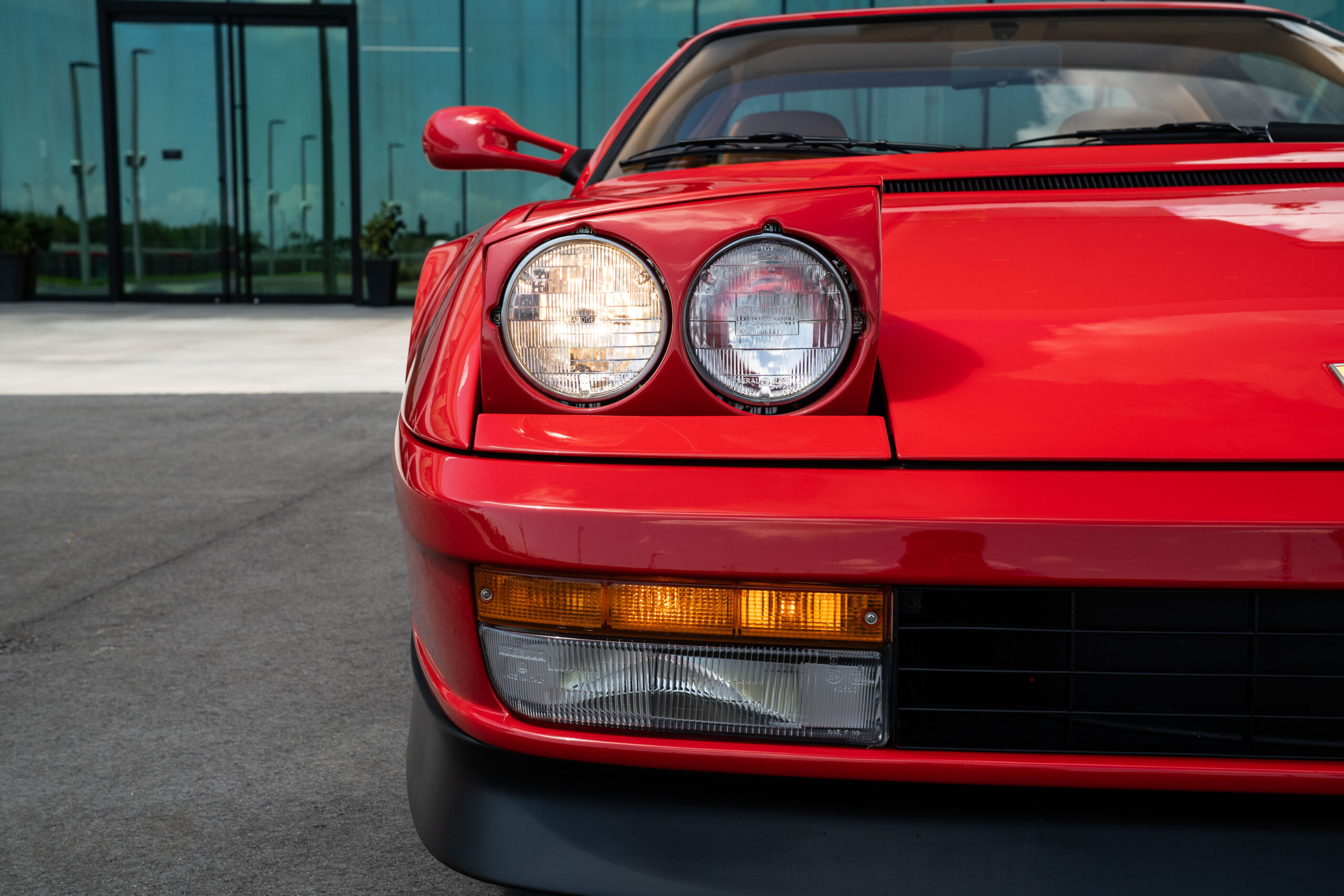 700 Mile 1990 Ferrari Testarossa - GH Vehicles