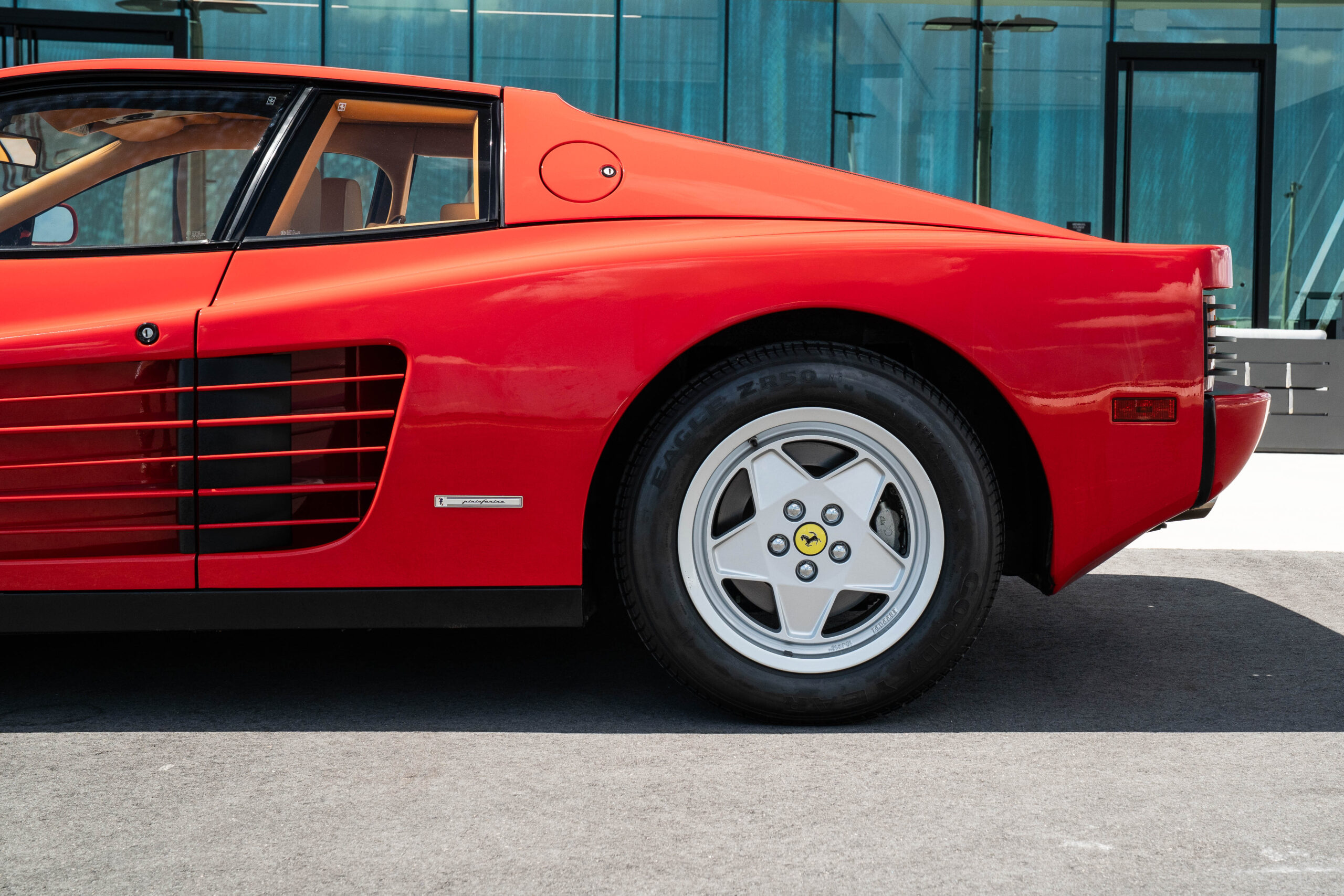 700 Mile 1990 Ferrari Testarossa - GH Vehicles